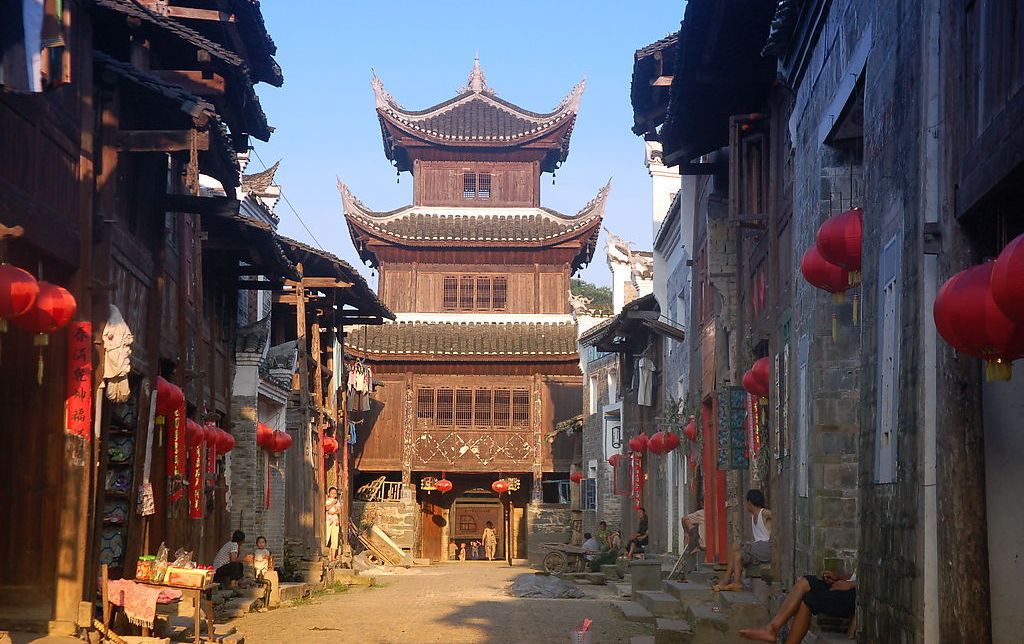 Photos, Images & Pictures of Longli Castle, Guizhou China Photo Gallery